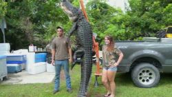 Teen catches 800-pound gator | CNN