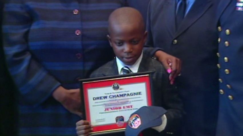 Boy calls 911, saves mom | CNN