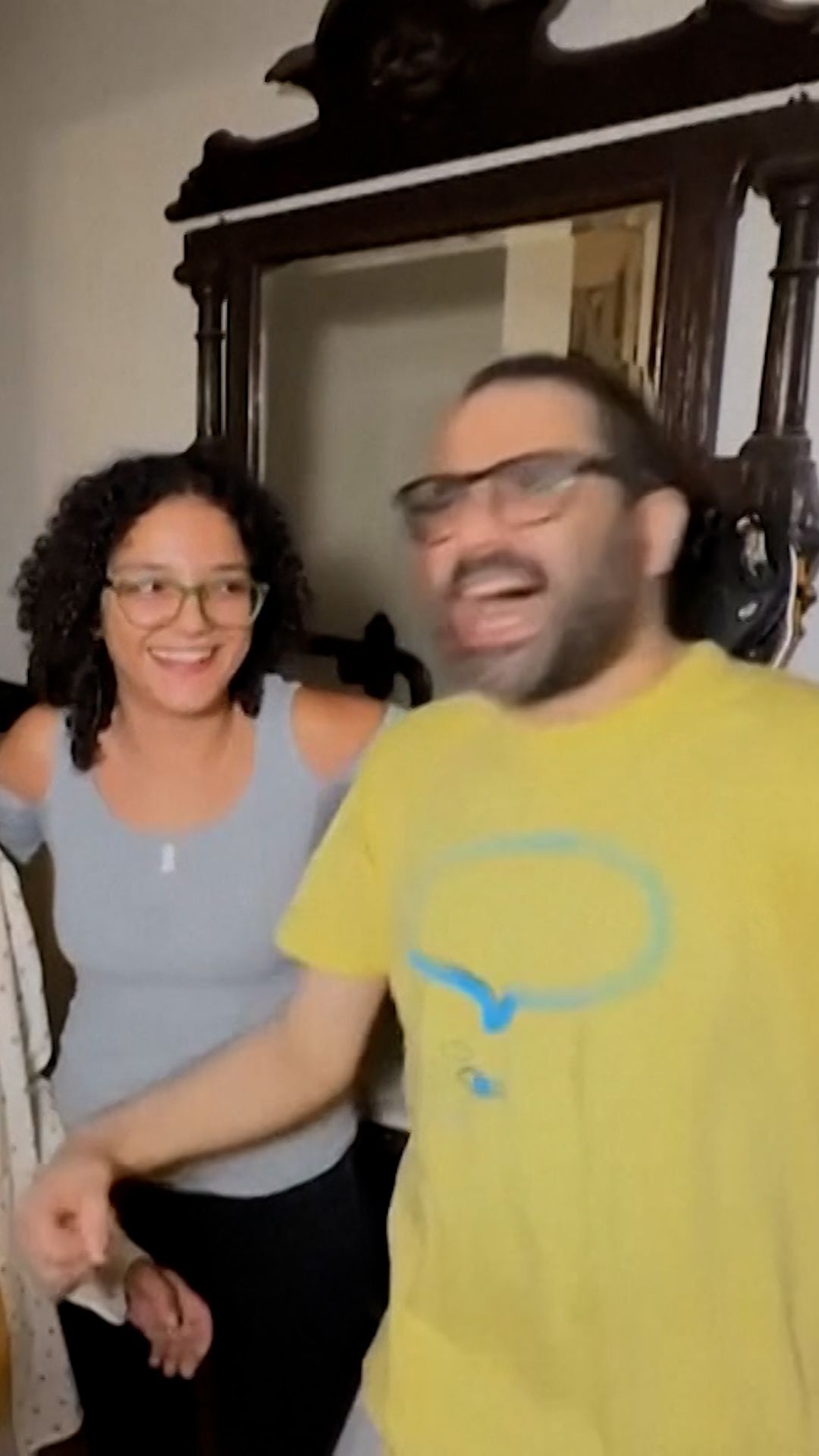 Man attempts to break beer-carrying record | CNN