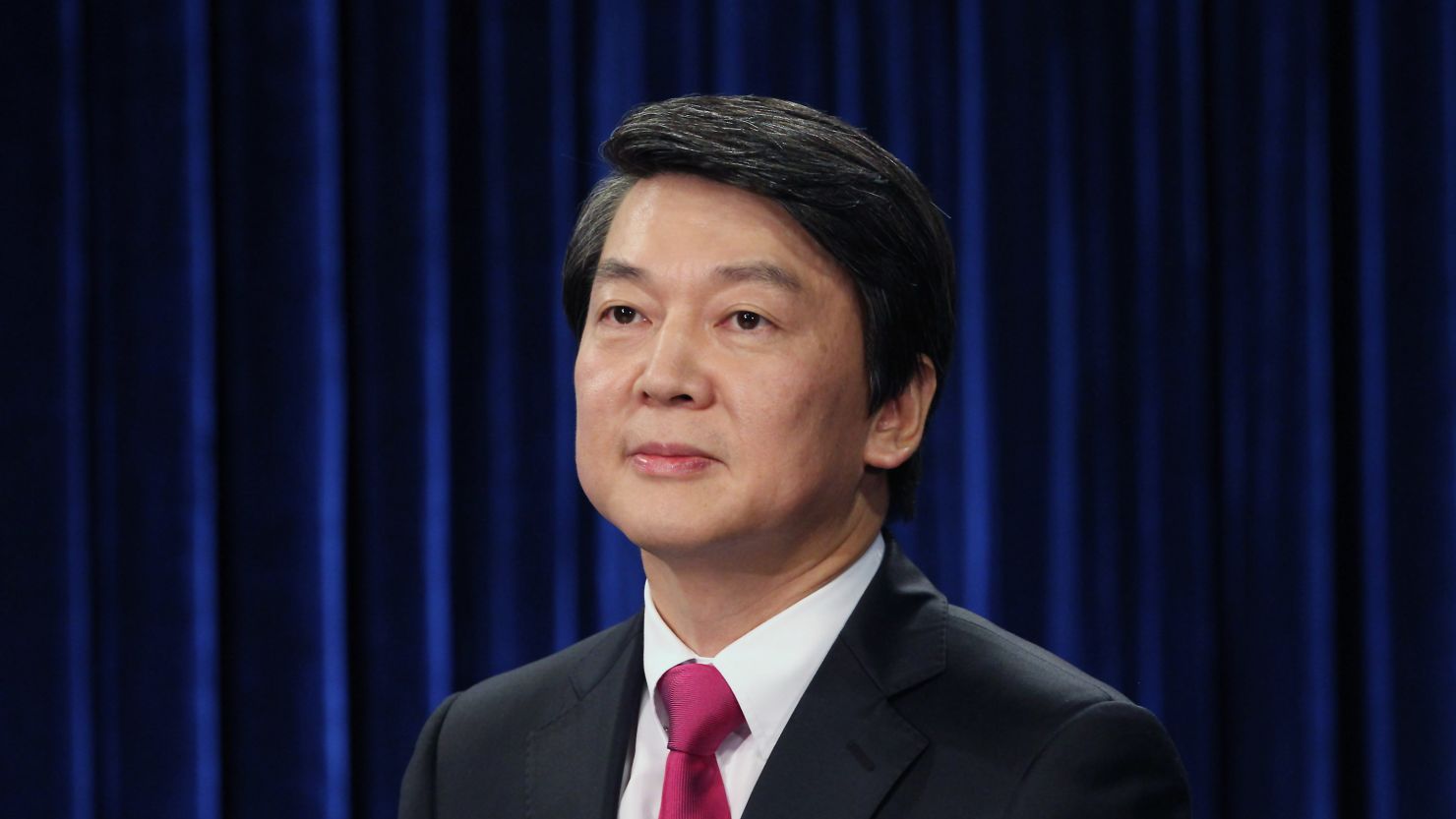 Liberal Candidate Drops Out Of South Korean Presidential Race Cnn