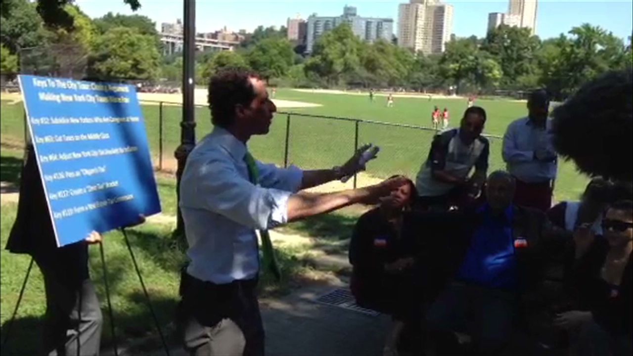 In Weiner’s final days, more a curiosity than a candidate | CNN Politics