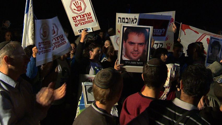 Israel Releases Palestinian Prisoners Amid Protests Cnn
