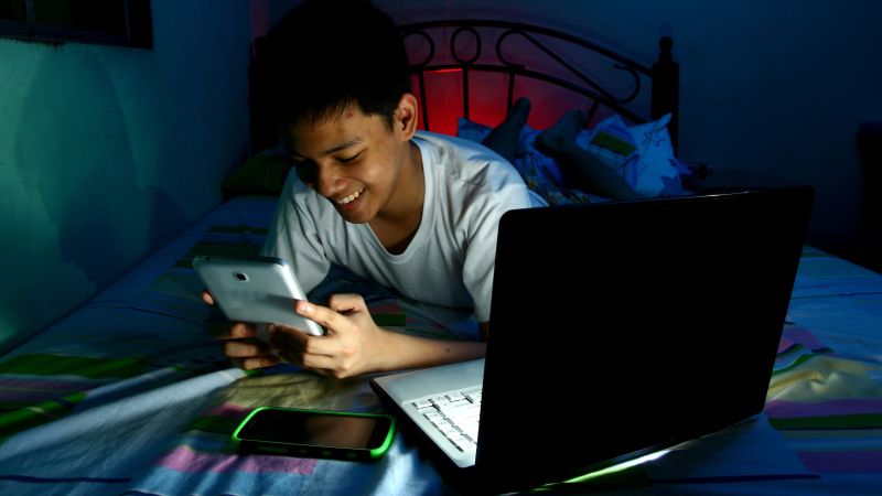 Internet Addiction The Next Mental Illness Opinion Cnn