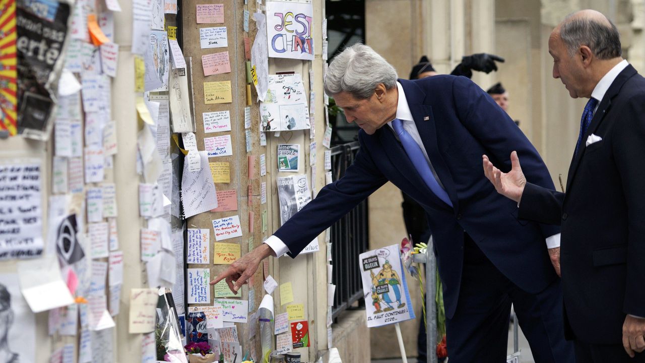 Kerry Homenajea Las Víctimas En París Cnn