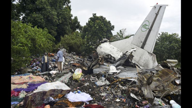Cargo plane crashes in South Sudan | CNN