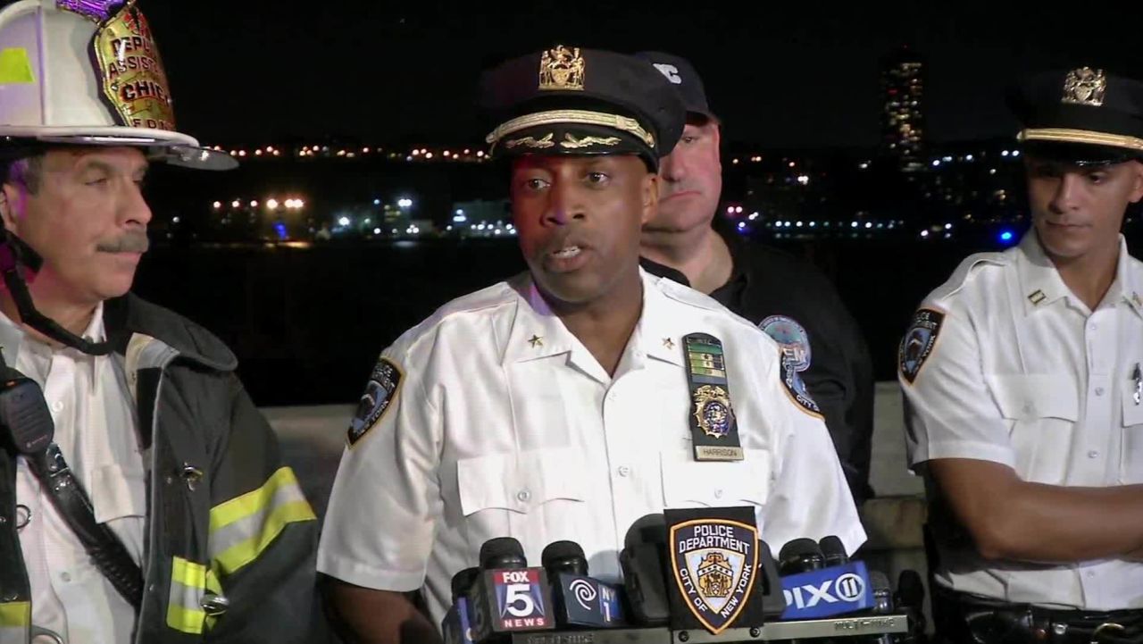 NYPD: Plane crashed into Hudson River | CNN