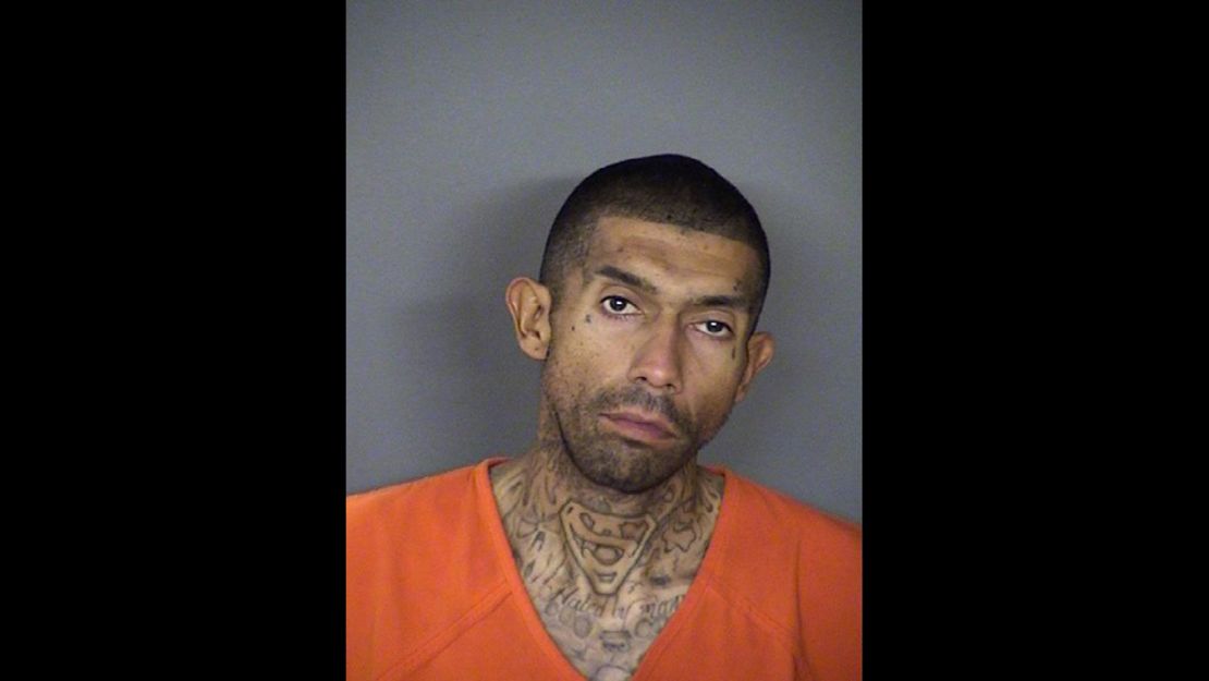 San Antonio Mall Robbery Leaves Good Samaritan Dead Cnn