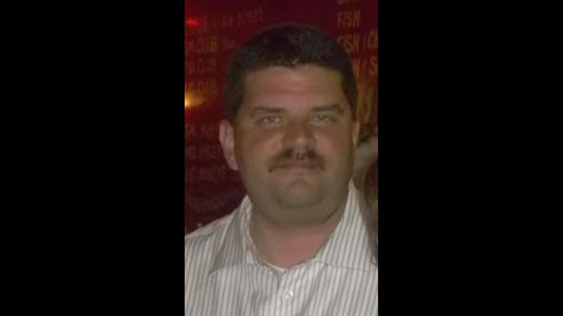 San Antonio Mall Robbery Leaves Good Samaritan Dead Cnn