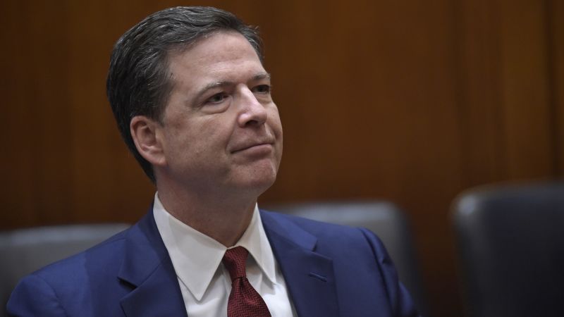 Fbi Director James Comey Trump Campaign Russia Ties Investigated No