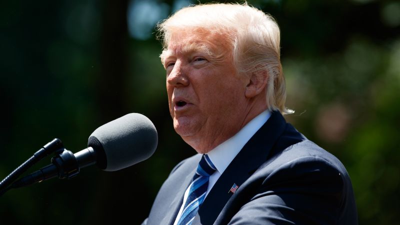 Trump Responds To Clinton With Late Night Tweets Cnn Politics