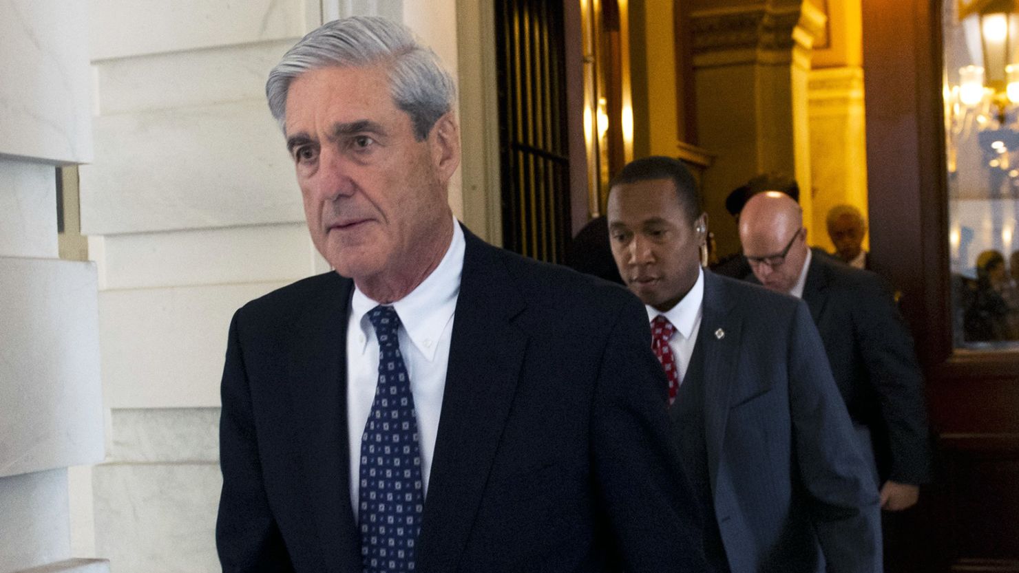 Special Counsel Mueller Brings On Fbi Official Who Oversaw Clinton