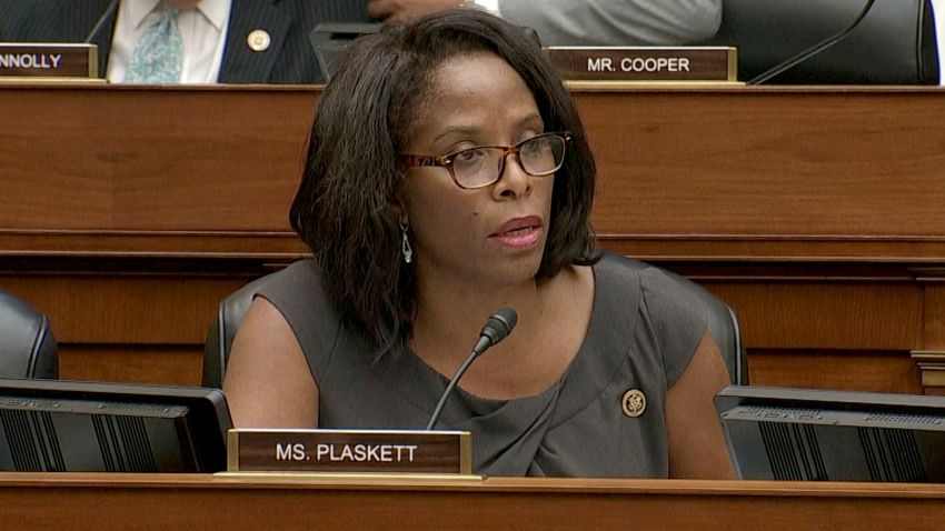 Former staffer indicted for spreading nude images of lawmaker | CNN ... Former staffer indicted for spreading nude images of lawmaker | CNN ...