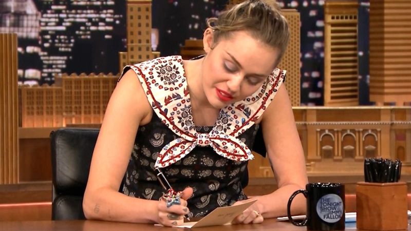 Miley Cyrus Tears Up Thanking Hillary Clinton Cnn Business
