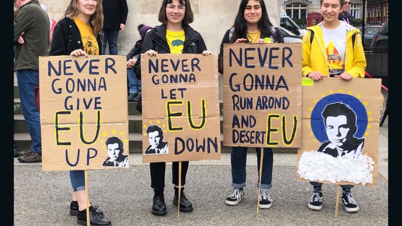Brexit march: Thousands join ‘People’s Vote’ protest in London | CNN