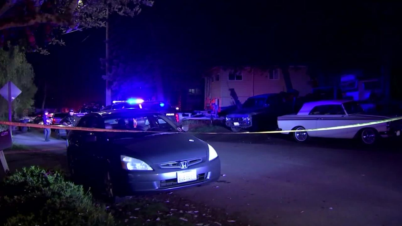 Home invasion captured on dramatic 911 call | CNN