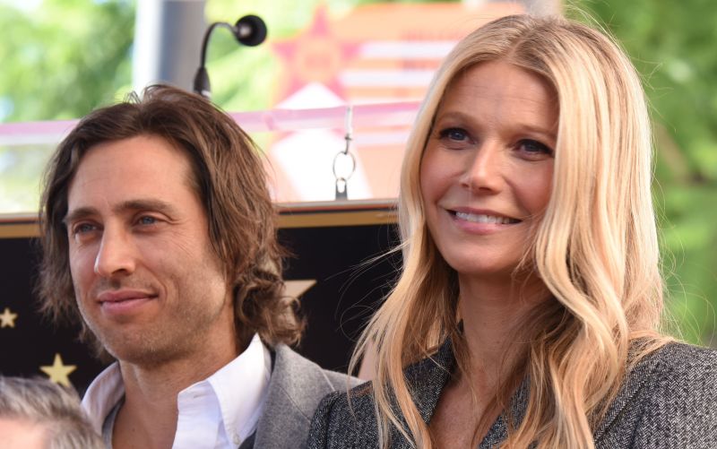 Gwyneth Paltrow reveals she doesn t live with husband
