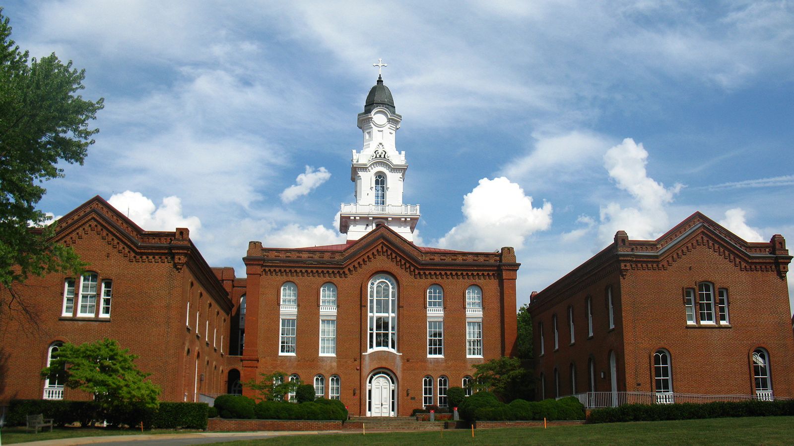 Virginia Theological Seminary Announces 17 Million Reparations Fund Vox