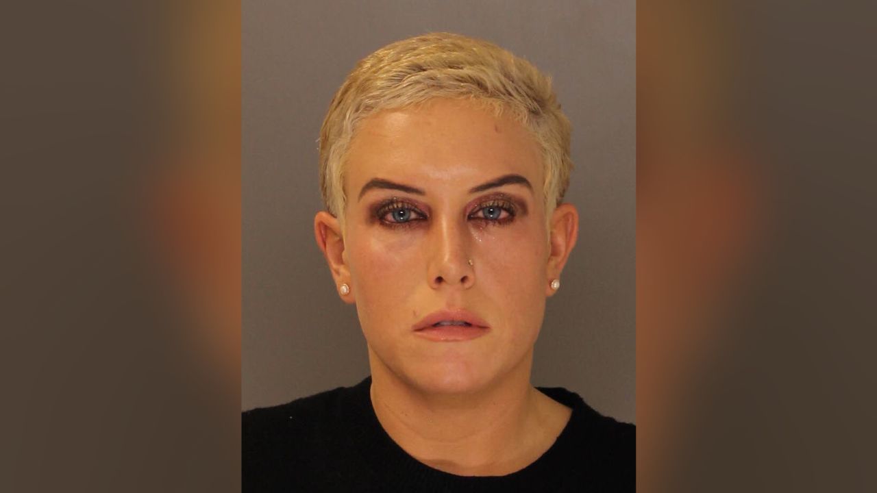 Pennsylvania Woman Accused Of Faking Cancer Received Over 10 000 In
