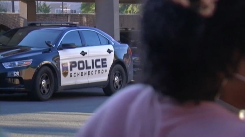 Schenectady Officer Put His Knee On A Mans Head During An Arrest Police Chief Says An 2870