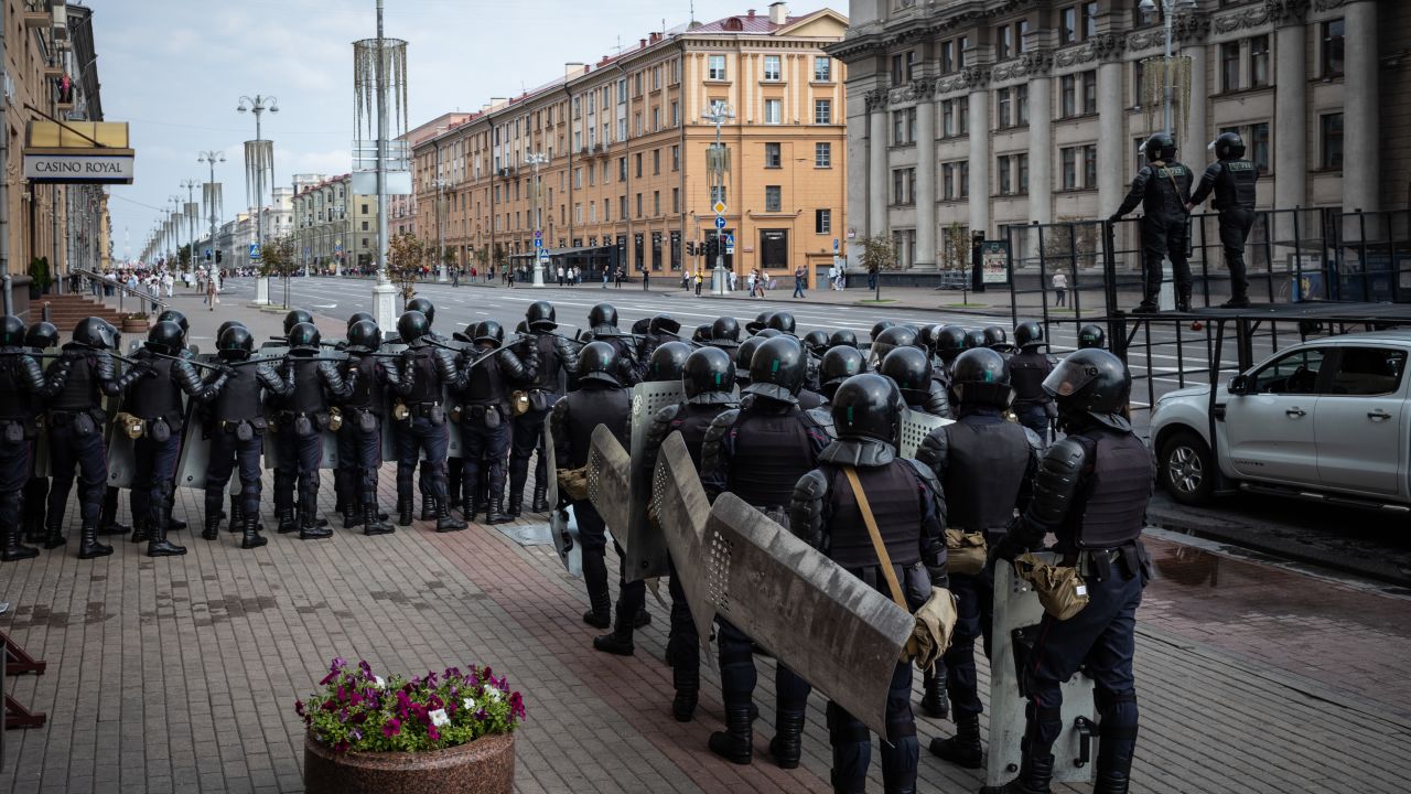 Belarus Protests Putin Passes On Warm Wishes To Embattled Lukashenko