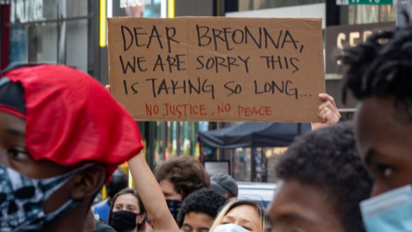 Breonna Taylor Protests Louisville Police Arrest At Least 25 People