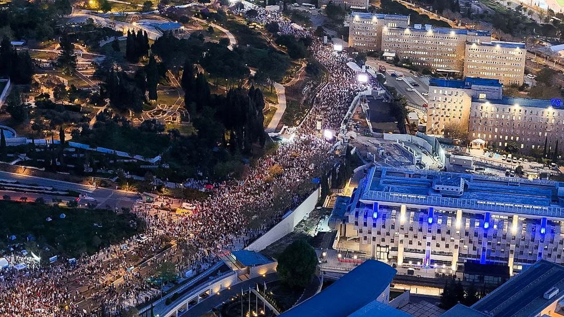 Israel rocked by largest protests since war began as Netanyahu faces ... Israel rocked by largest protests since war began as Netanyahu faces ...