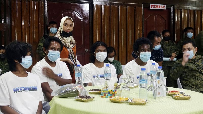 Philippine troops rescue Indonesian hostages and kill Abu Sayyaf leader ...