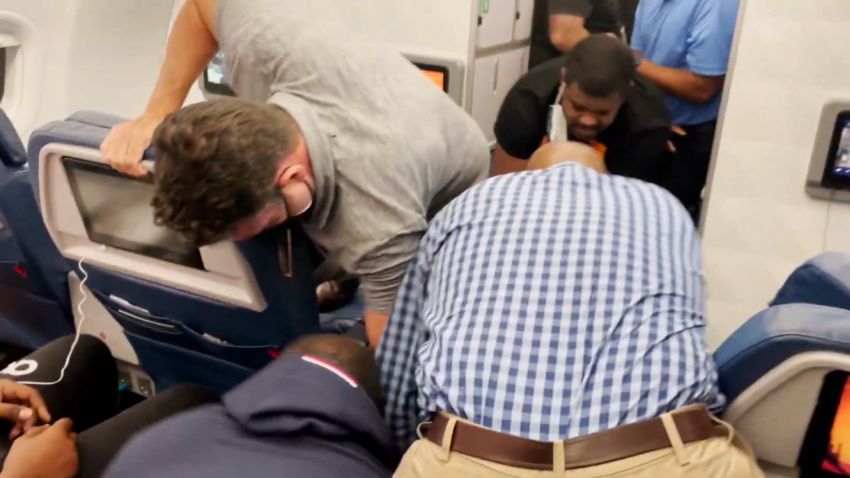 Airline Groups Want The Justice Department To Punish Unruly Passengers