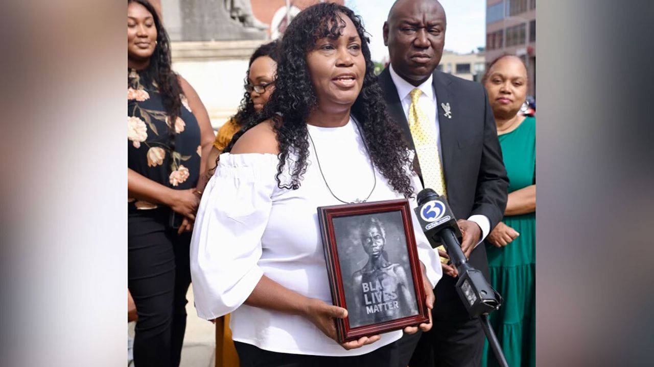 Descendant Of Enslaved People Can Sue Harvard University Over Photos Of