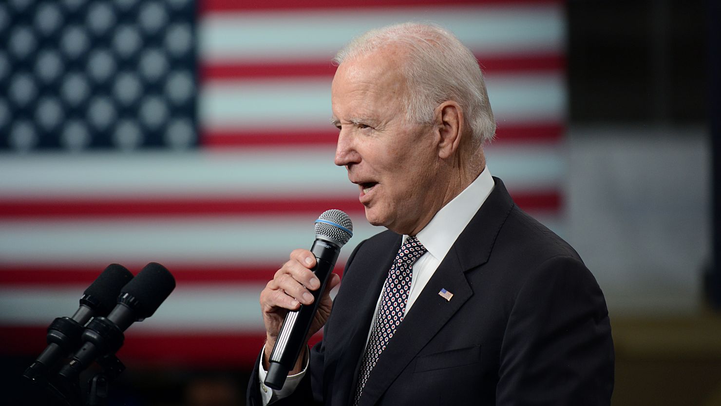 Jake Tapper to sit down with | CNN Business