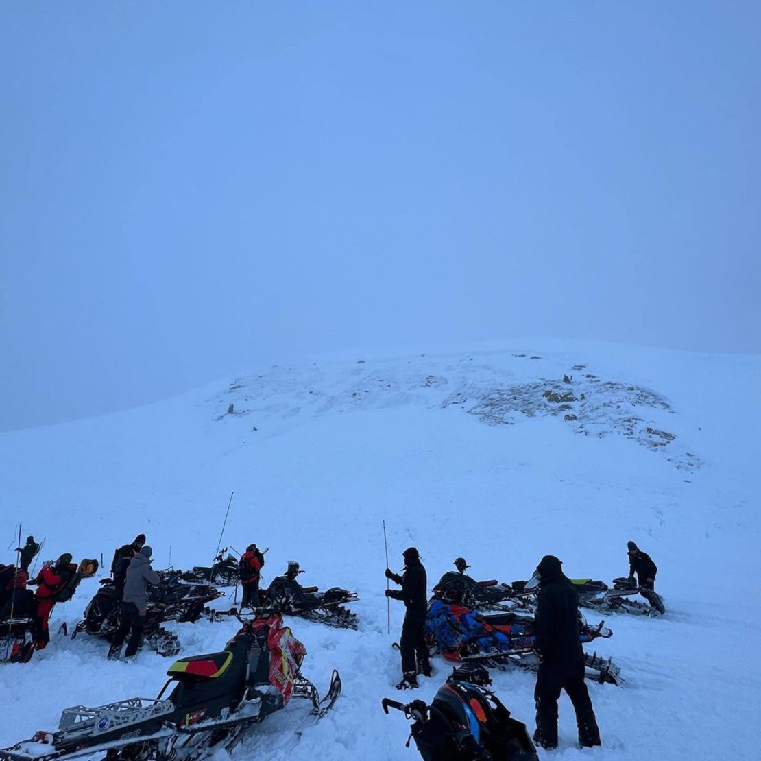 Colorado avalanche kills 1 person and leaves another missing in a ...