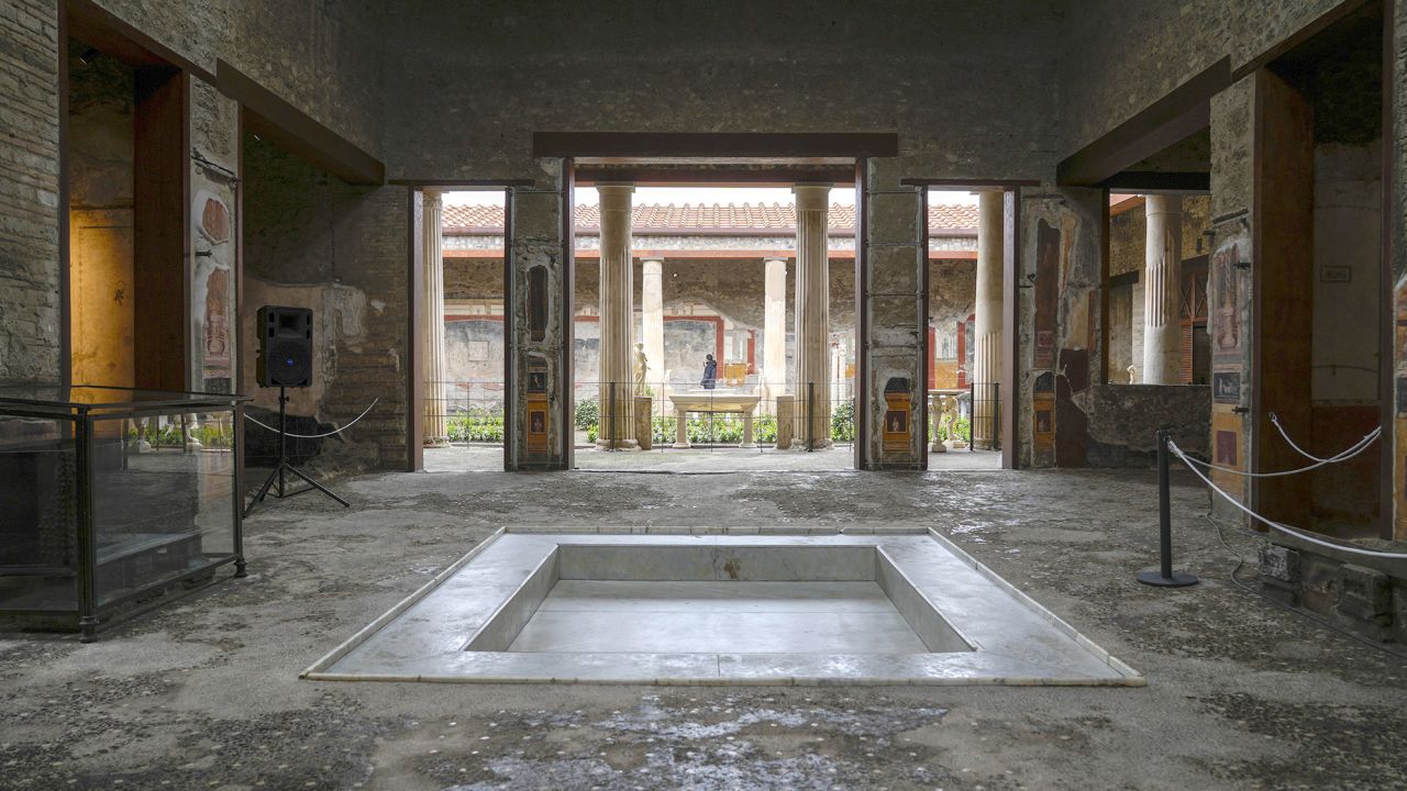 Pompeii Residence Filled With Erotic Frescoes Reopens After 20 Years Cnn