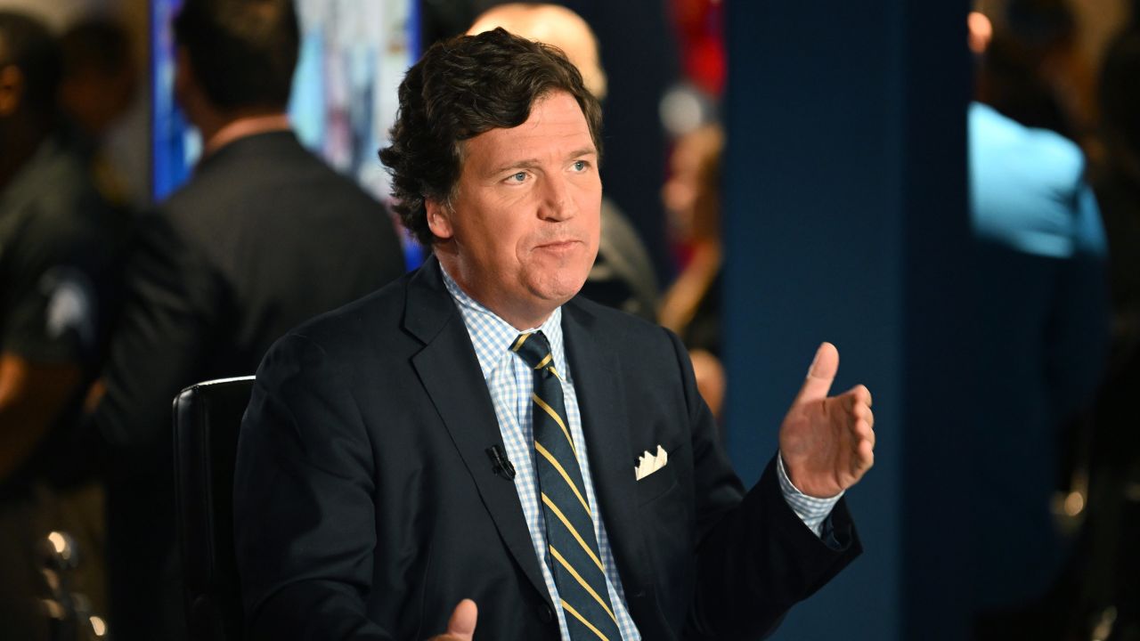 Tucker Carlson Launches First Episode Of Low Budget Twitter Show After