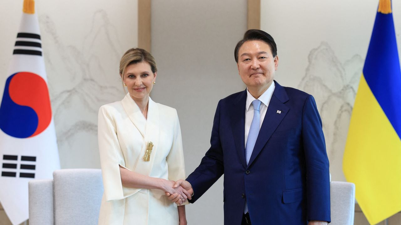 Olena Zelenska: Ukraine's first lady asks South Korea for air defense ...