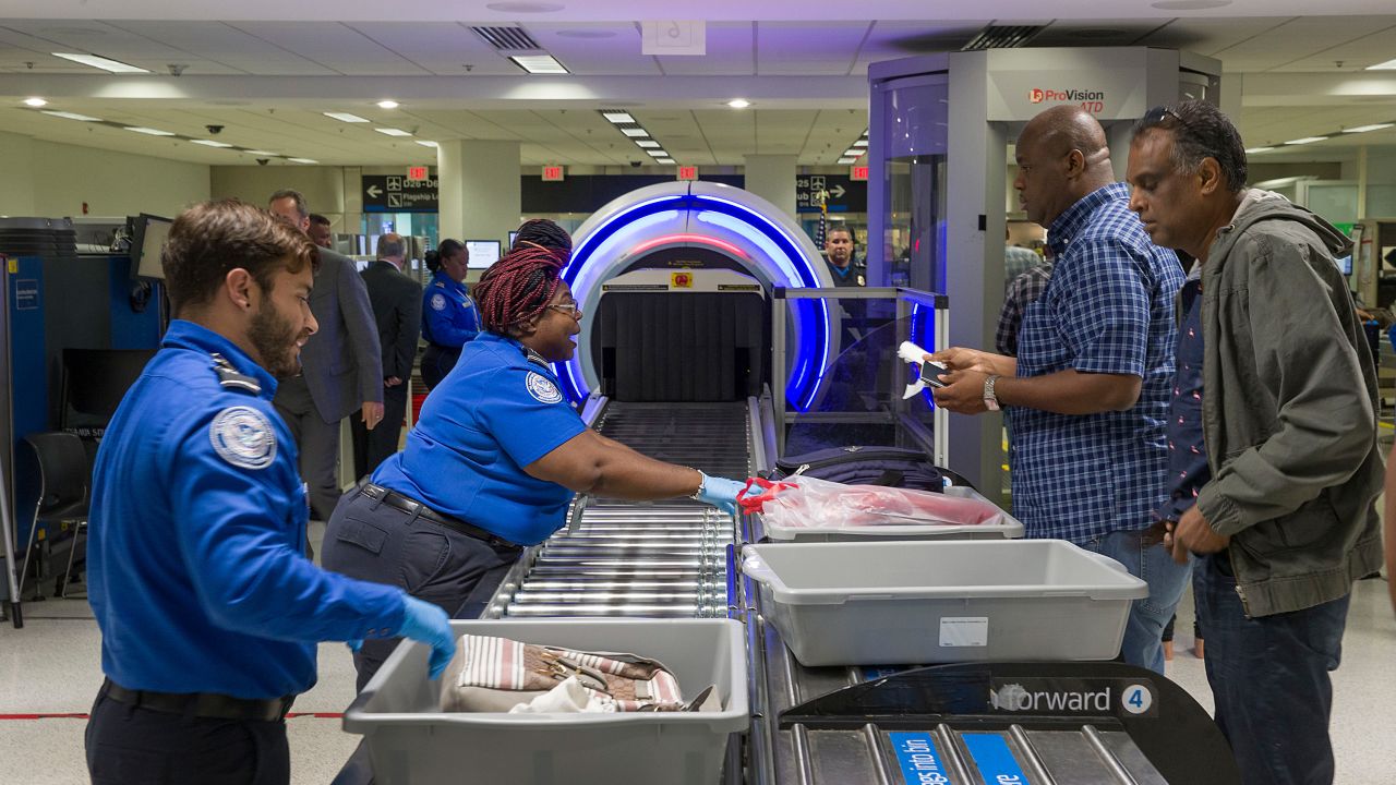 TSA expands TSA PreCheck access for teens | CNN TSA expands TSA PreCheck access for teens | CNN