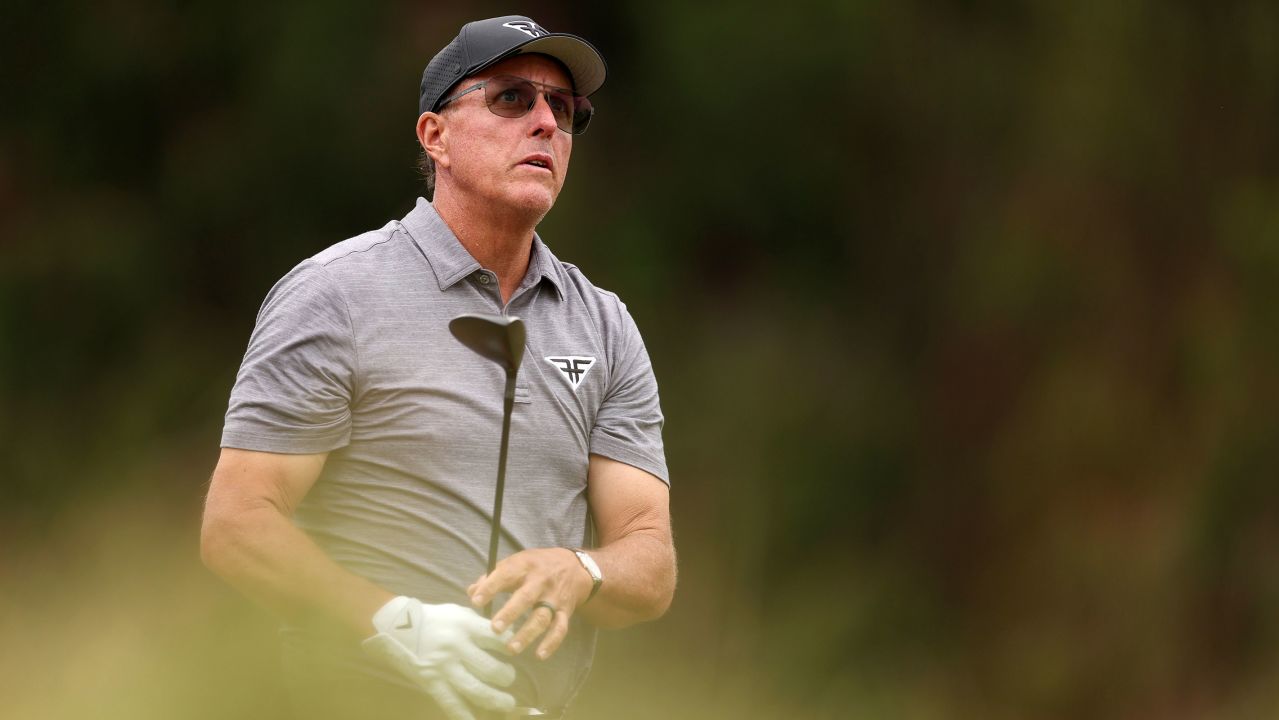 Sports Phil Mickelson Allegedly Wagered Over 1b And Suffered More Than 100m In Losses
