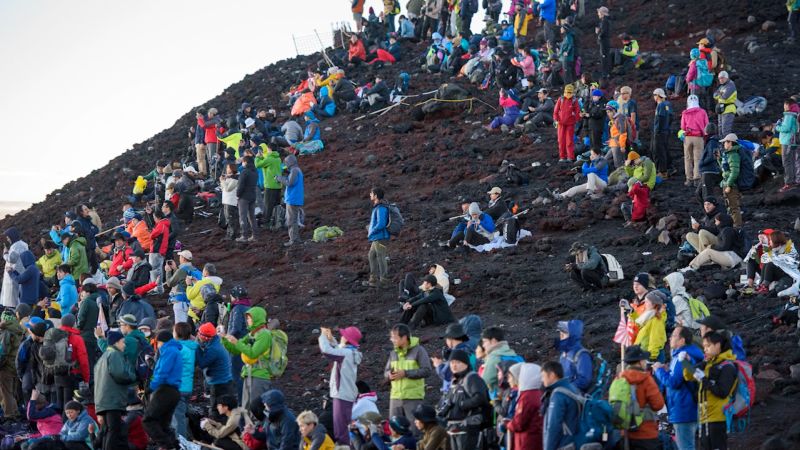 How Mount Fuji fell victim to overtourism | CNN