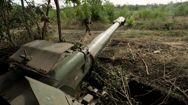 See moment Ukrainian gunners strike Russian forces | CNN