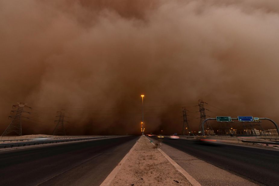 This Storm Chaser Captures Stunning Photographs Of Extreme Weather Cnn