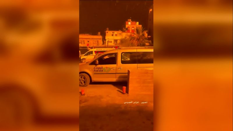 Gaza hospitals struggle amid reported strikes | CNN