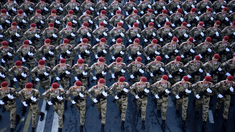 Russia Ukraine War Putin Orders Russian Army To Add 170 000 Troops Cnn