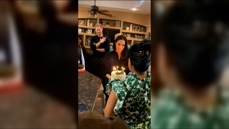 Watch Harry and Meghan surprise victim’s family in Uvalde | CNN
