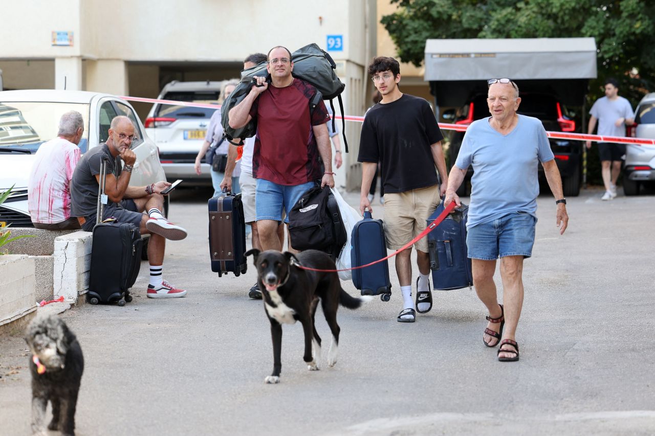 Israel-Gaza conflict erupts into fighting after attack by Palestinian ... Israel-Gaza conflict erupts into fighting after attack by Palestinian ...