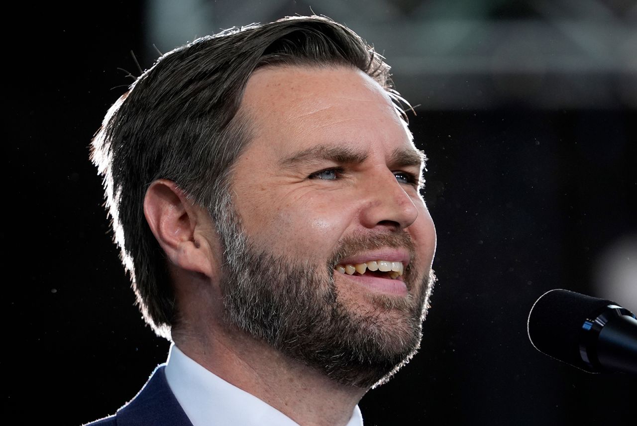 October 8, 2024, presidential campaign news | CNN Politics