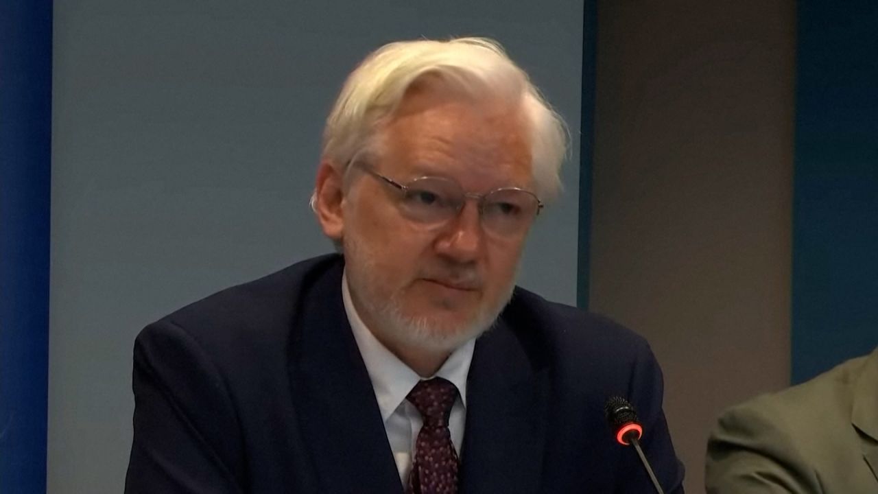 Julian Assange Dice Que Se Declaró Culpable De Periodismo Para