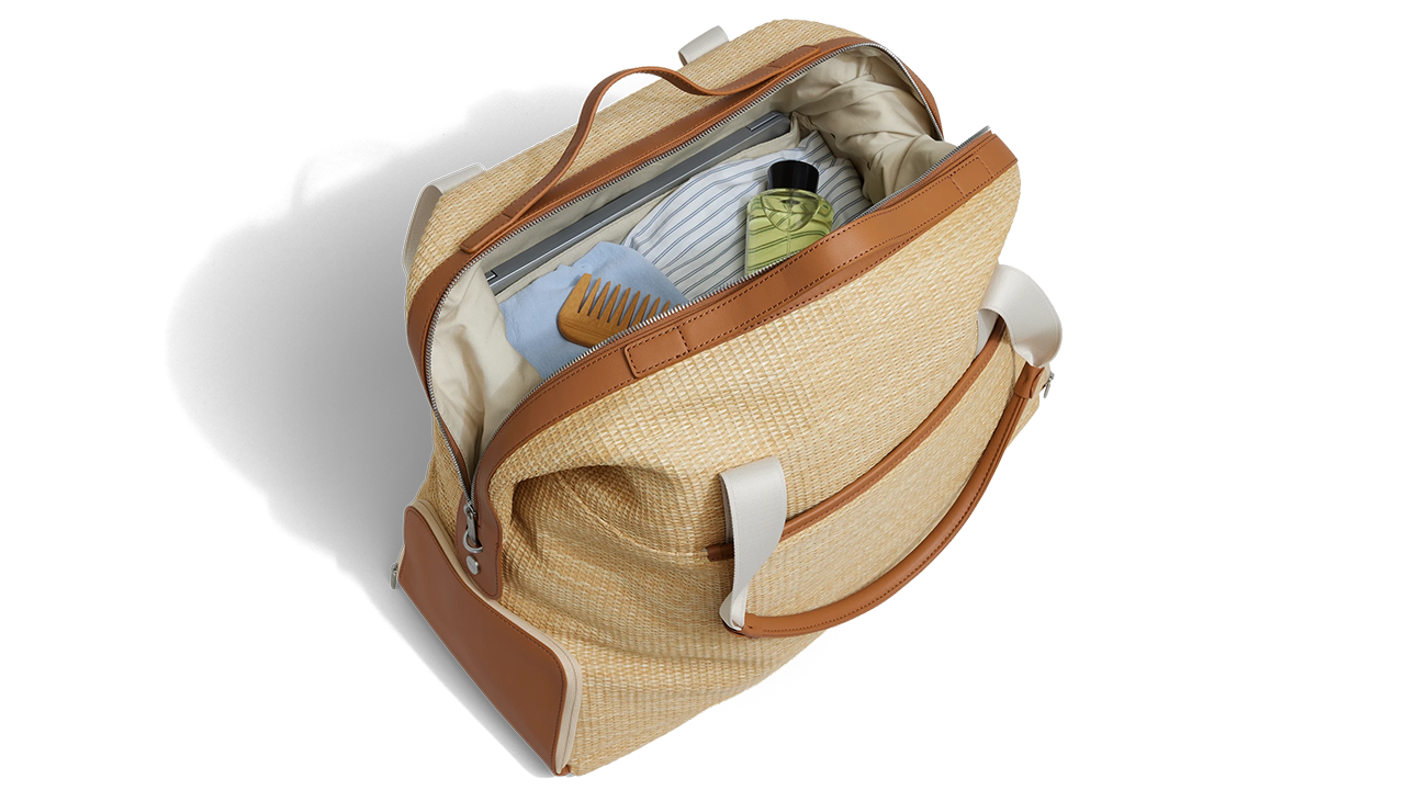 Away The Weekender bag review | CNN Underscored Away The Weekender bag review | CNN Underscored