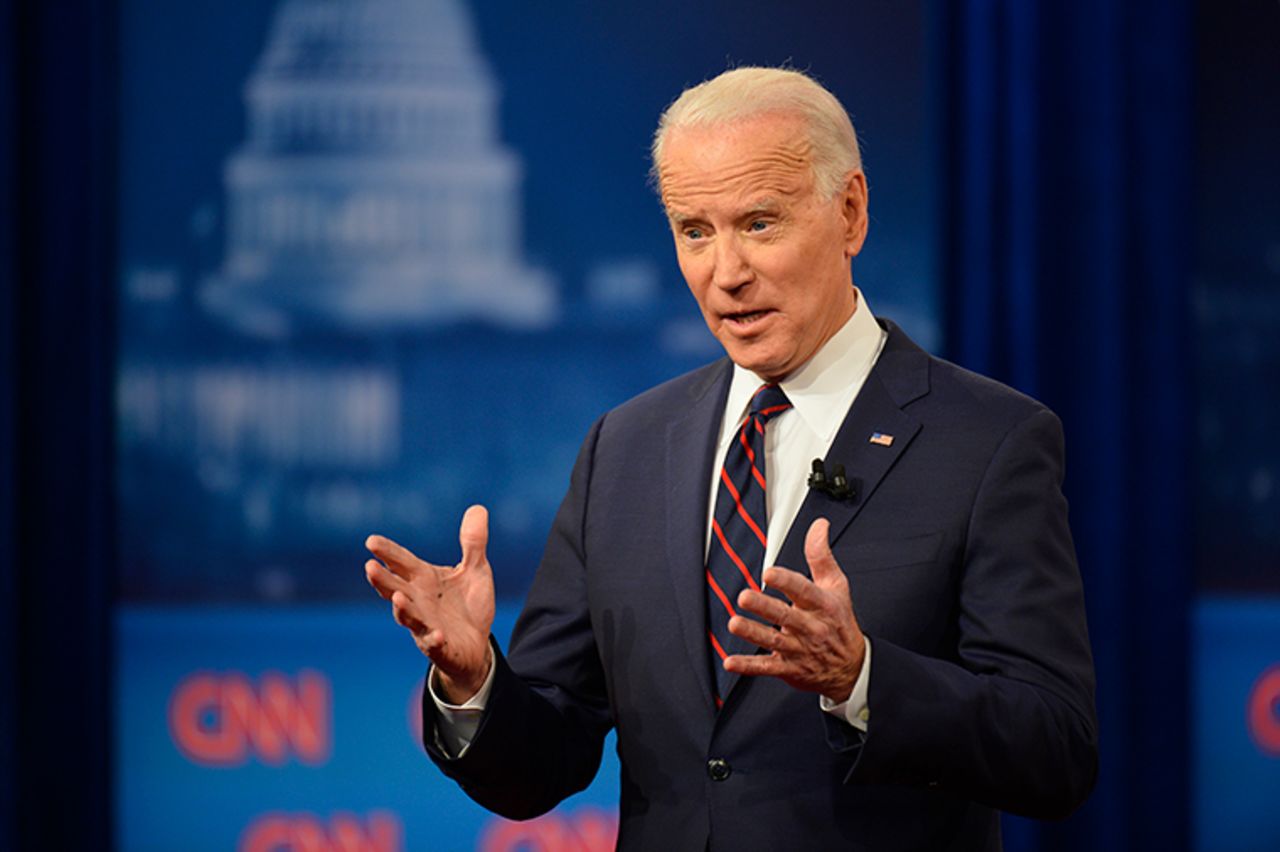 Cnn Town Halls With Joe Biden Elizabeth Warren Andrew Yang And Tom