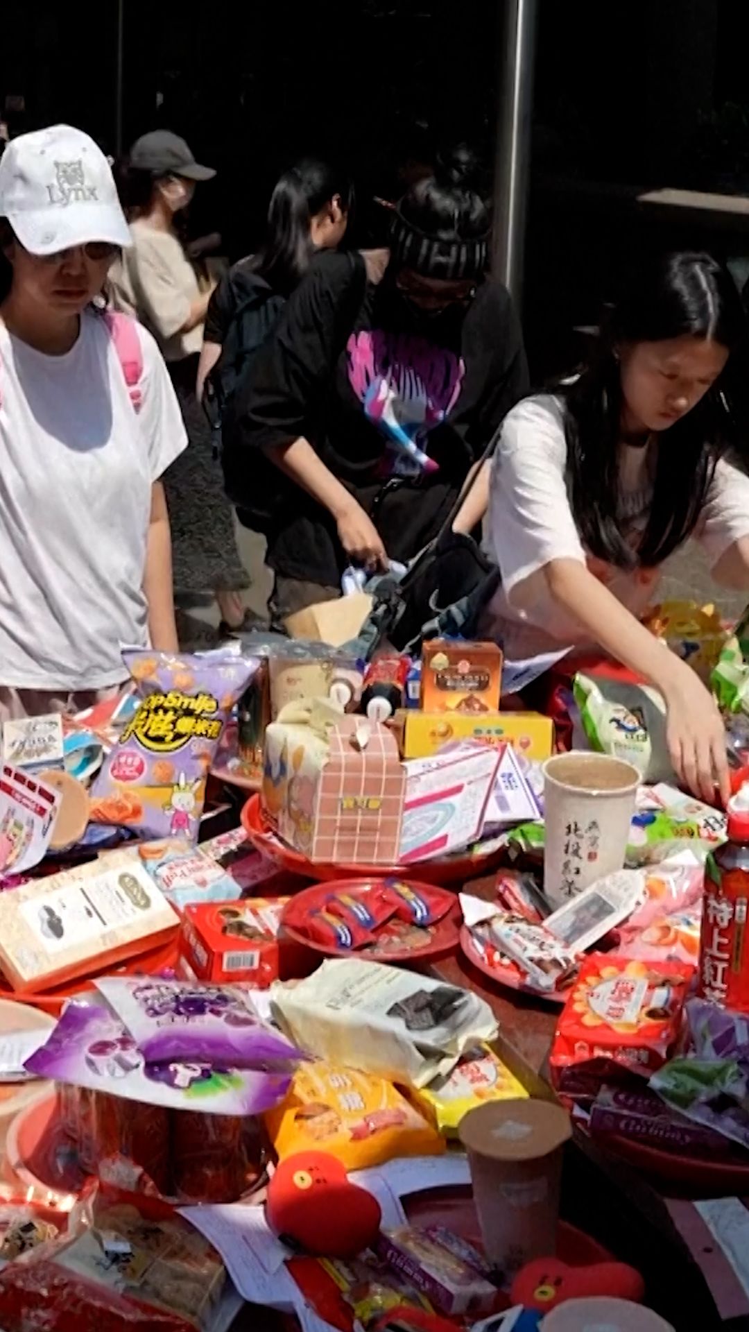 BTS fans pray for tickets | CNN