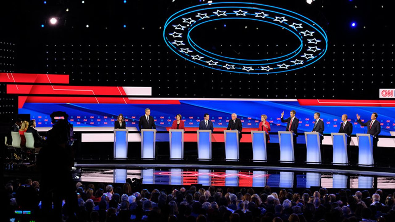 Coverage Of The Cnn Democratic Debate Night 1 Cnn Politics