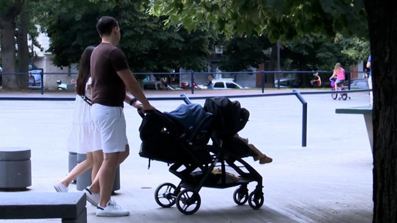 ¿por Qué Cada Vez Más Mujeres Rusas Viajan A Argentina Para Tener A Sus